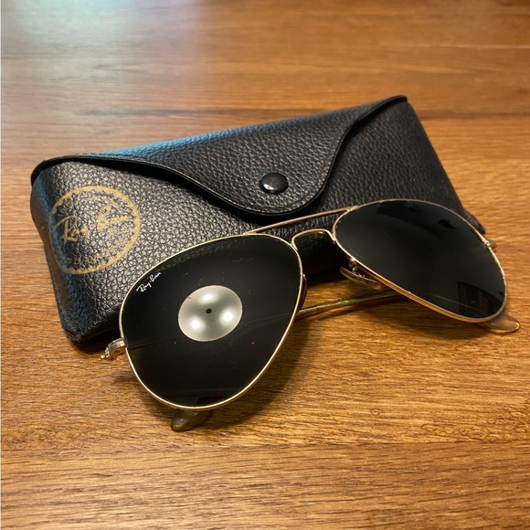 Ray-Ban | Accessories | Vintage Classic Rayban Aviators Gold Rb325 ...
